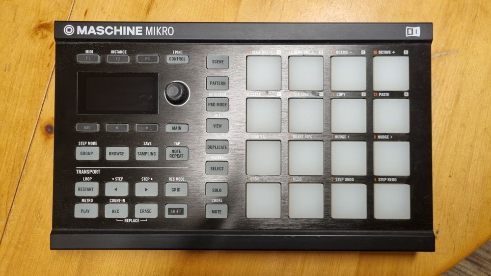 Maschine Mikro Mk2 Black | Kaufen auf Ricardo