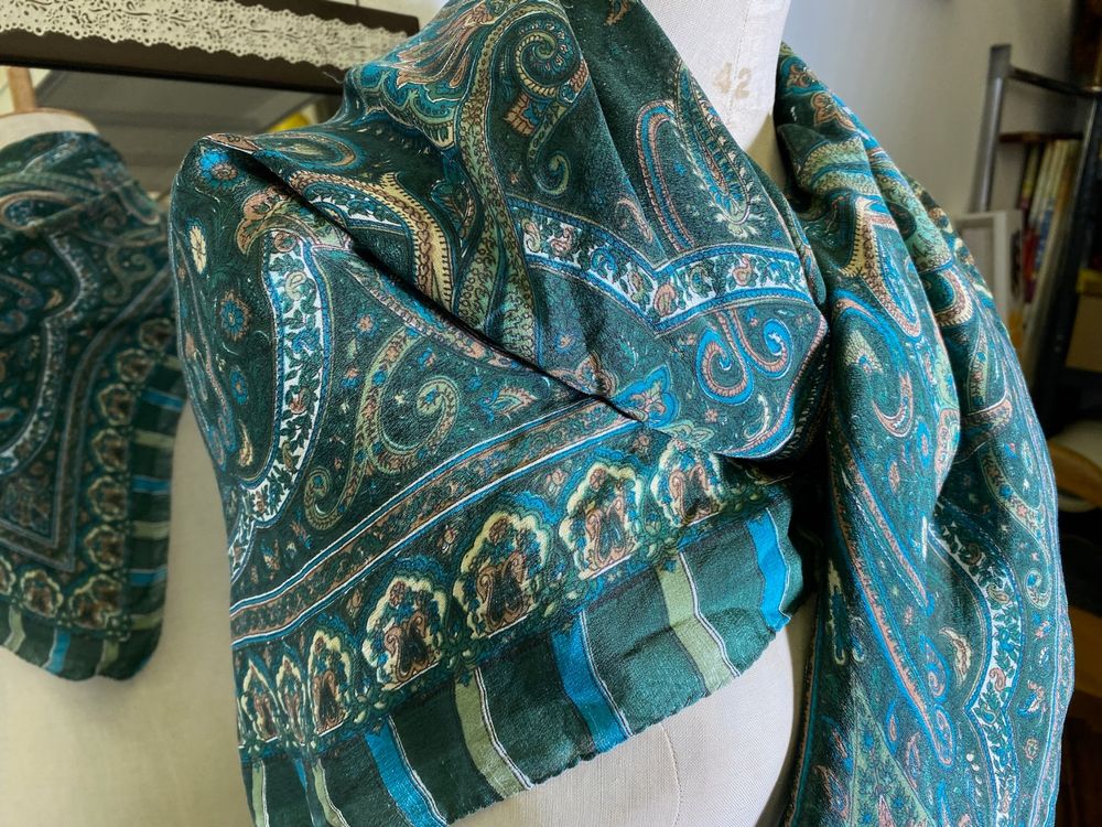 Vintage Schal, Foulard mit Paisley Muster, Seide? (Gebraucht) in für ...