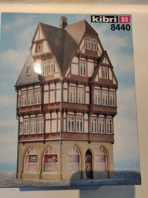 Kibri 8440 H0 Haus am Markt Goslar (Gebraucht) in Lyss für CHF 23 – mit ...