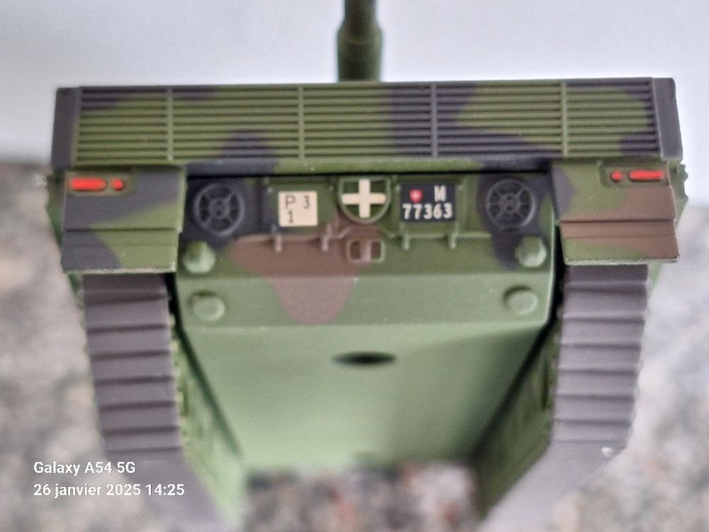 Märklin HO, Char Panzer Léopard 2 de l'armée Suisse en métal (Neu und ...
