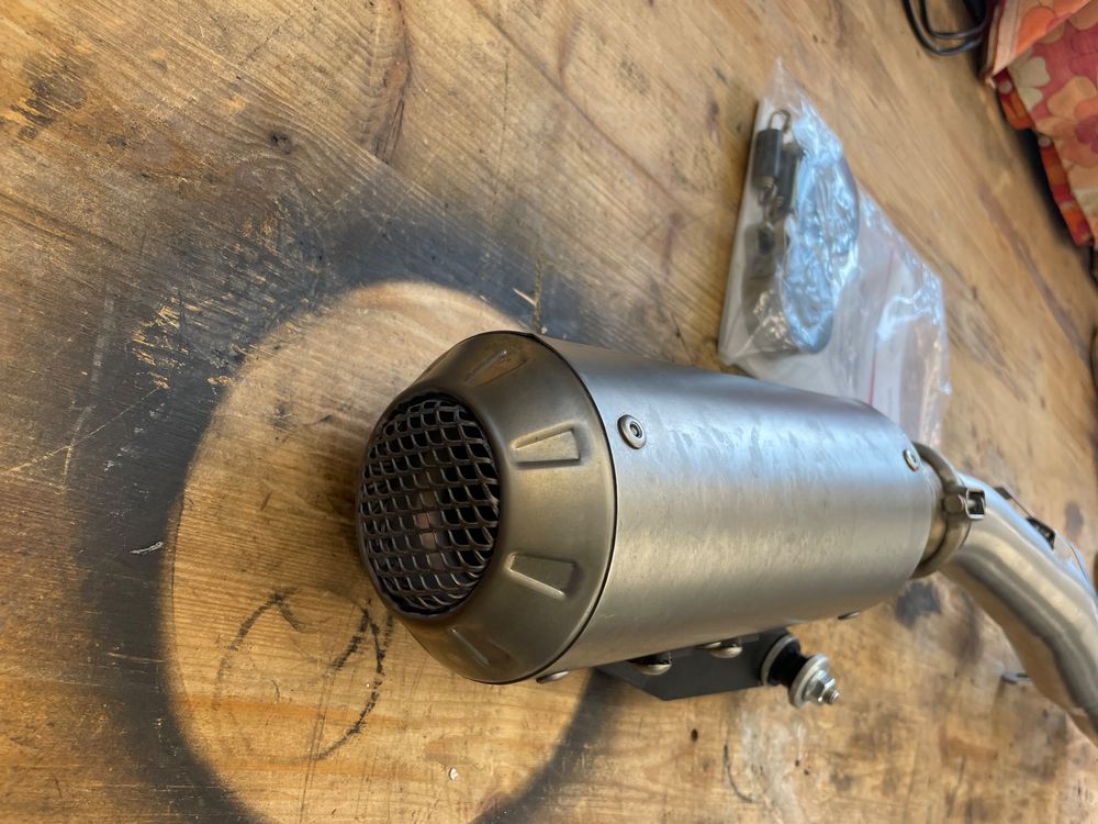 Yamaha R1 RN32- RN49 Endschschalldämpfer mit Kat. Ersatzrohr (Gebraucht ...