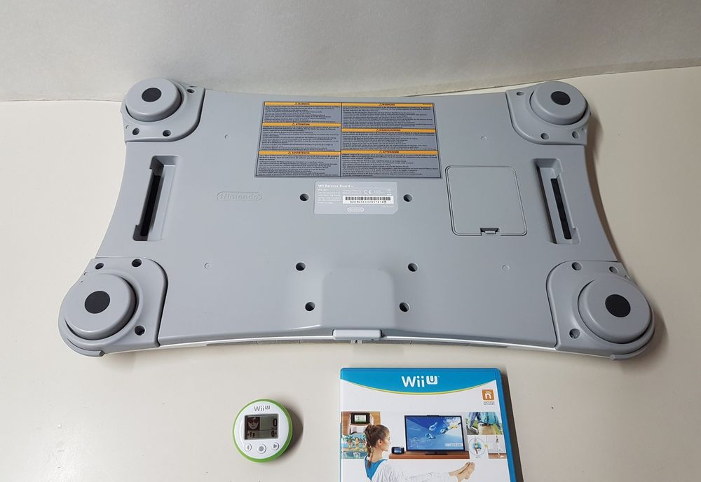 Wii Fit U mit Balance Board + Fit Meter für Wii U (Gebraucht) in ...
