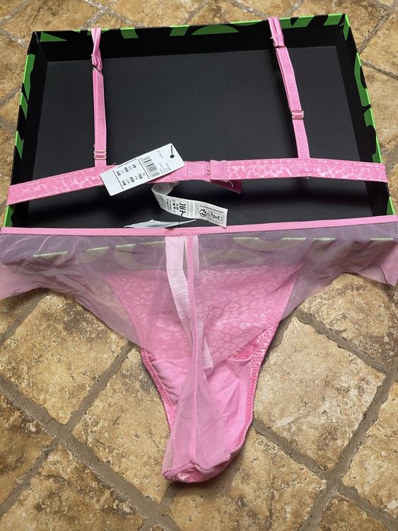 Intimissimi set di raso-con tulle Tg M/L-nuovo - (Nuovo e nell'imballaggio originale) a Gordevio ...