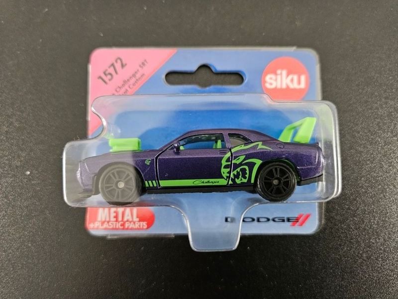 Neu - Siku - 1572 - Dodge Challenger SRT Hellcat | Kaufen auf Ricardo