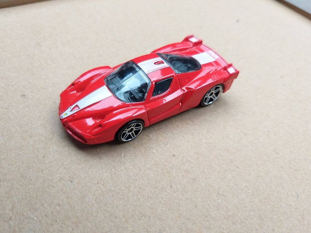 Hot Wheels Ferrari FXX (Neu (gemäss Beschreibung)) in Brugg AG für CHF ...