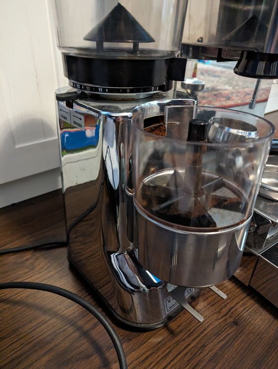 Isomac Venus Espresso Maschine (Bazzar Stella) & Mühle Anfim (Gebraucht ...