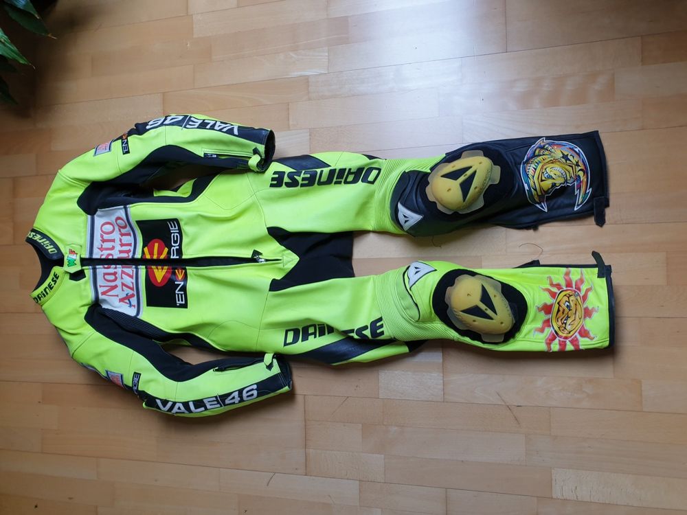 Original DAINESE Valentino Rossi LederKombi T.48/M | Kaufen auf Ricardo