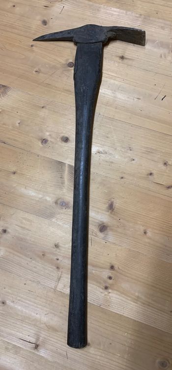 Pickel mit Aufdruck Luzern der Schweizer Armee (Gebraucht) in Goldingen ...