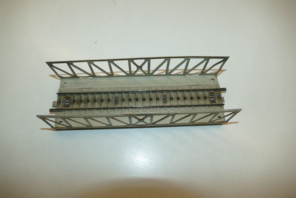 Märklin H0: Gerade Gitterbrücke (K.Nr. 7162) Einheit 1 (Gebraucht) in ...