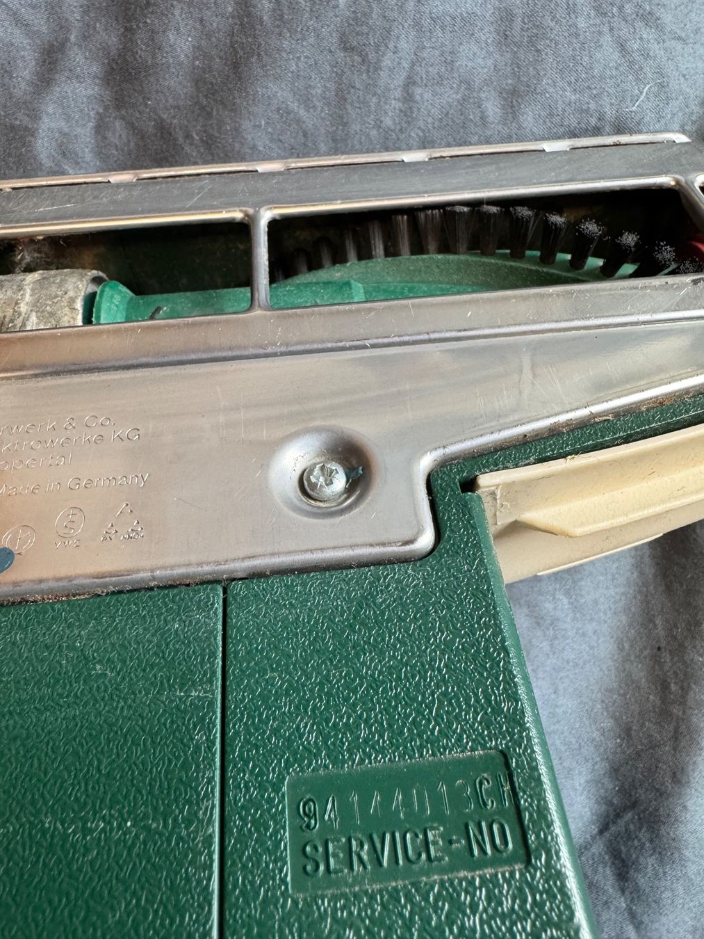 VORWERK TORNADO ELEKTROBÜRSTE ET 340-1 FUNKTIONIERT (Gebraucht) in ...