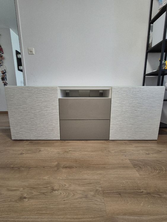 Ikea Besta TV-Lowboard mit viel Stauraum (Gebraucht) in Engelburg für ...