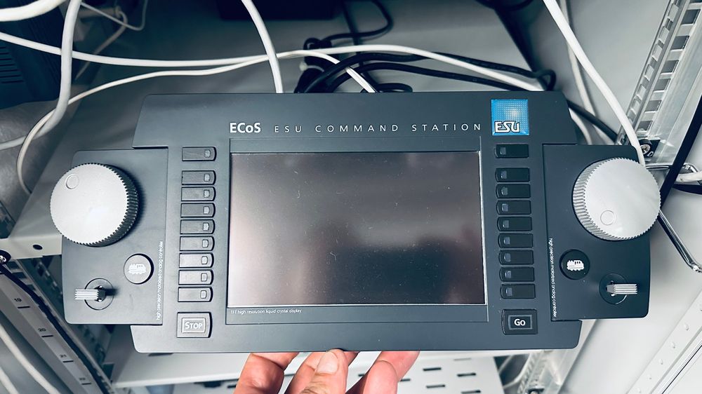 ESU Digitalzentrale ECoS 2.1 mit 7" Display 150W, H0 (Gebraucht) in für ...