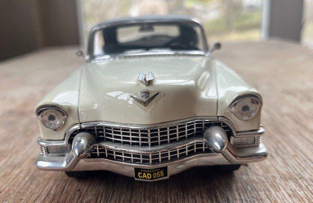 Solido Cadillac Eldorado 1955 1/21.5 (Gebraucht) in Schwellbrunn für ...