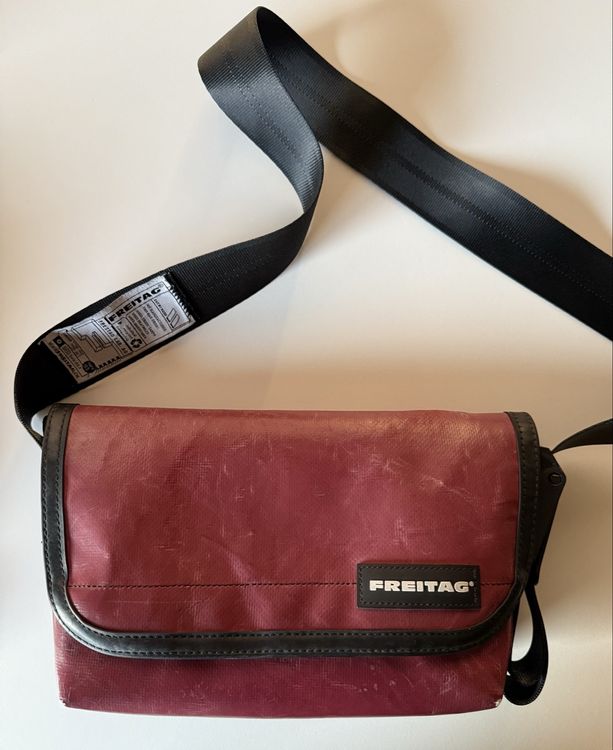 Freitag Hawaii Five-O Red (Gebraucht) in Basel für CHF 125 – mit ...