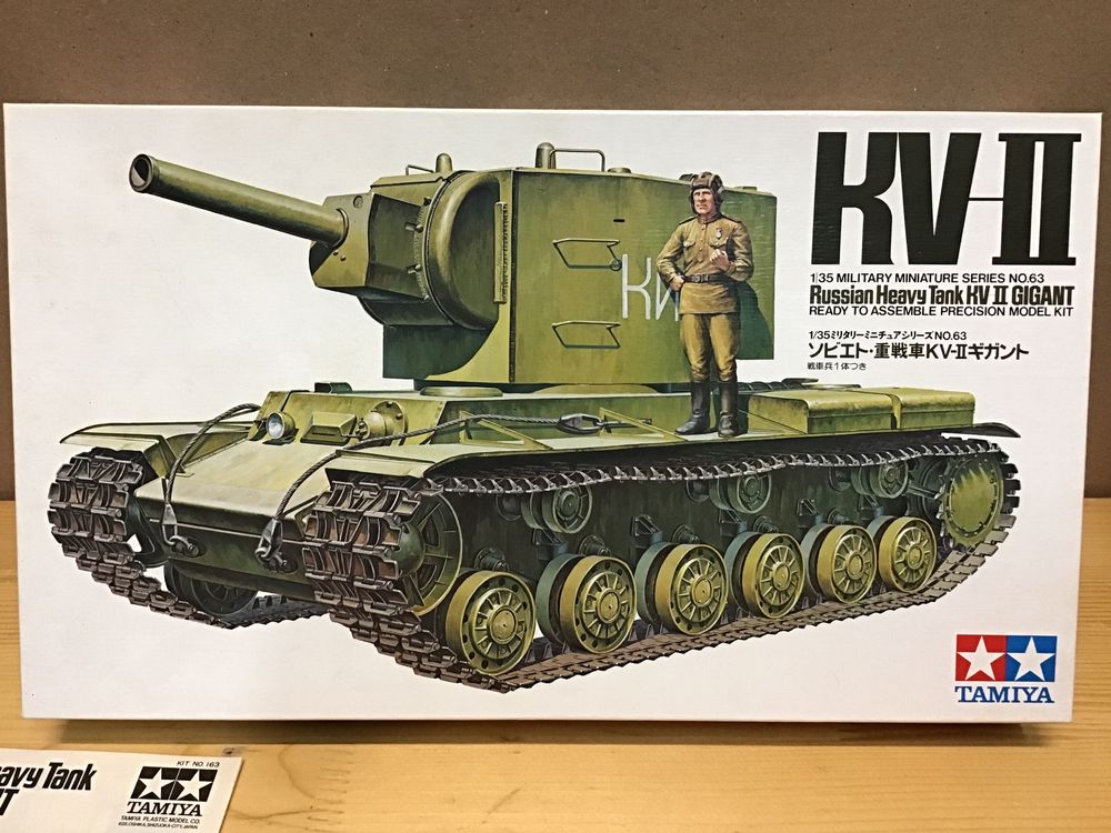Tamiya Panzer 1:35 KV-II Russian Tank (Neu und originalverpackt) in ...