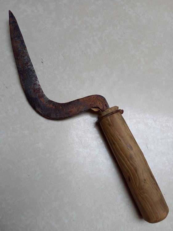 Altes WERKZEUG > ähnlich wie SICHEL, aber vorn gerade Klinge (Gebraucht ...