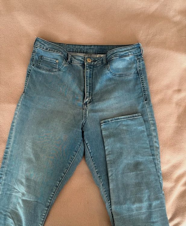 Jean Taille Haute H&M T. 33/32 (Gebraucht) in Montreux für CHF 10 – mit Lieferung auf Ricardo kaufen