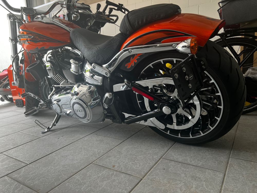 Harley-Davidson Custom - Breakout FXSBSE CVO- Summer Rides! (Gebraucht ...