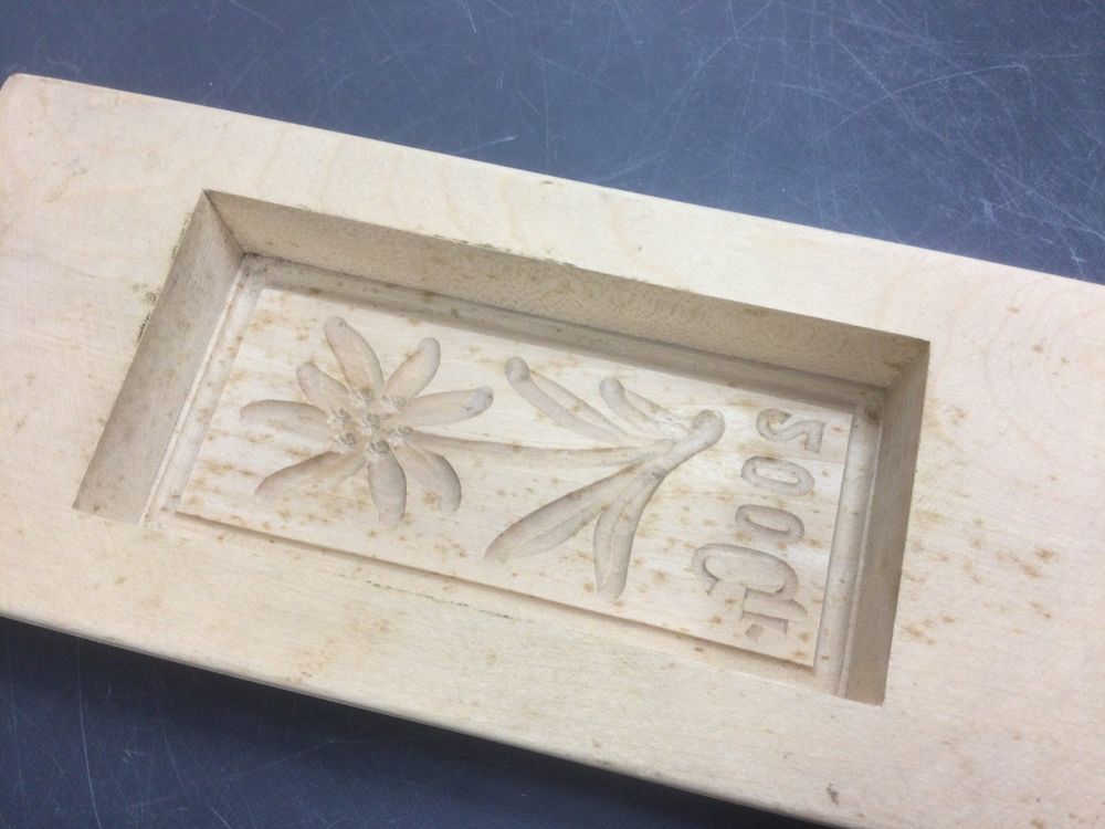 Gebrauchtes Buttermodel Holz für 500 Gramm Butter Mödeli (Gebraucht) in ...