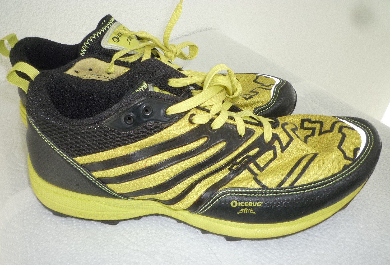 Laufschuhe "ICEBUG" mit Stahlspice Gr. 43 (Gebraucht) in Oberglatt ZH ...