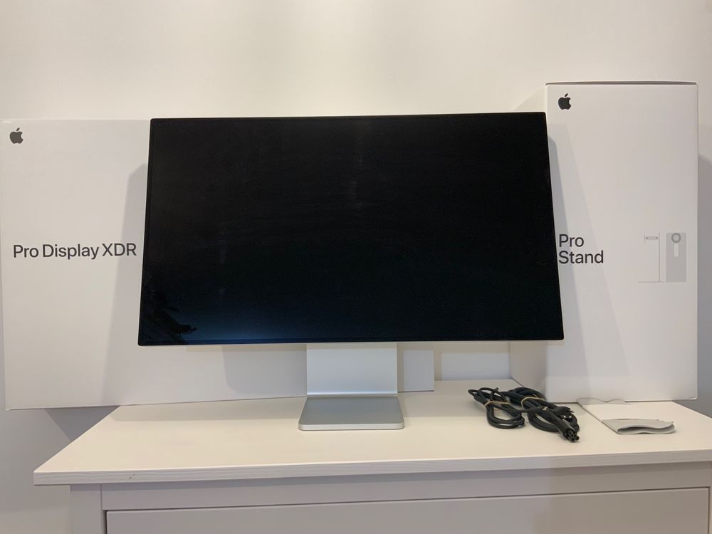 Pro Display XDR 32" inkl. Apple Pro Stand | Kaufen auf Ricardo