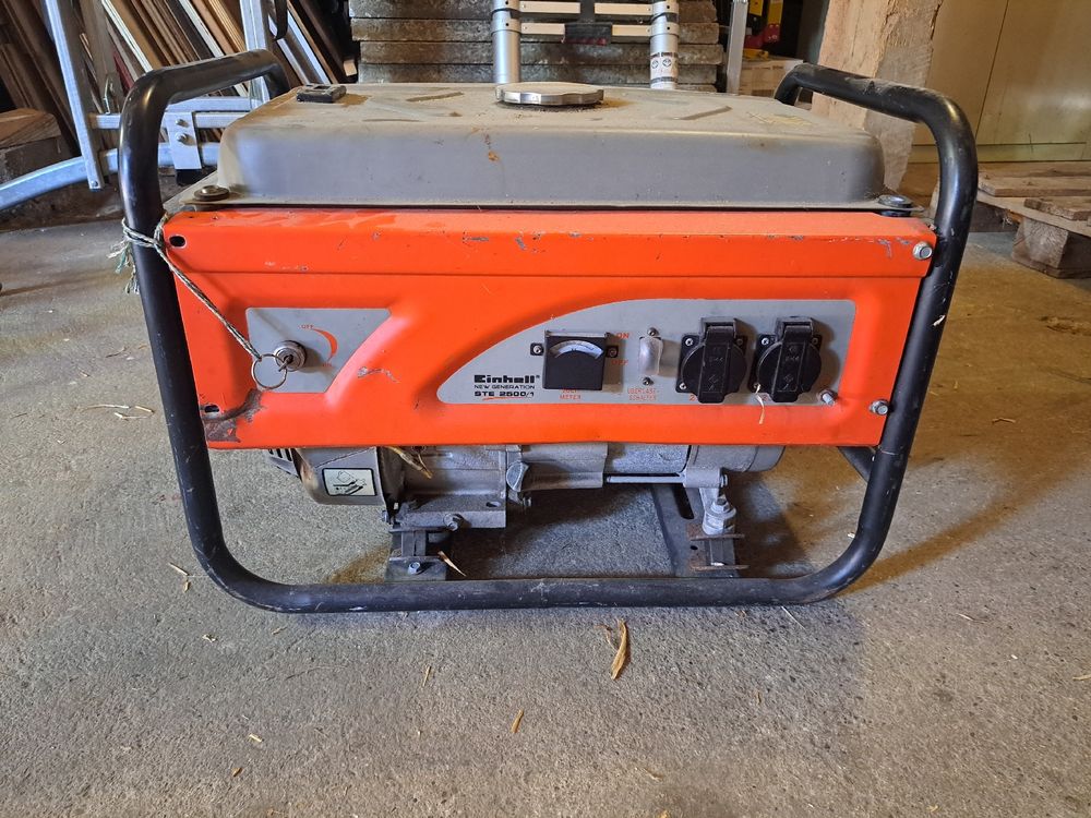 Stromgenerator Einhell STE 2500/1 (Defekt) in Ricketwil (Winterthur ...