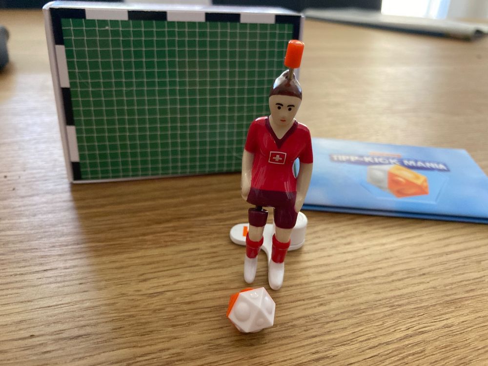 Tipp Kick Mania Spielfigur Switzerland 13 mit Ball NEU (Neu und ...
