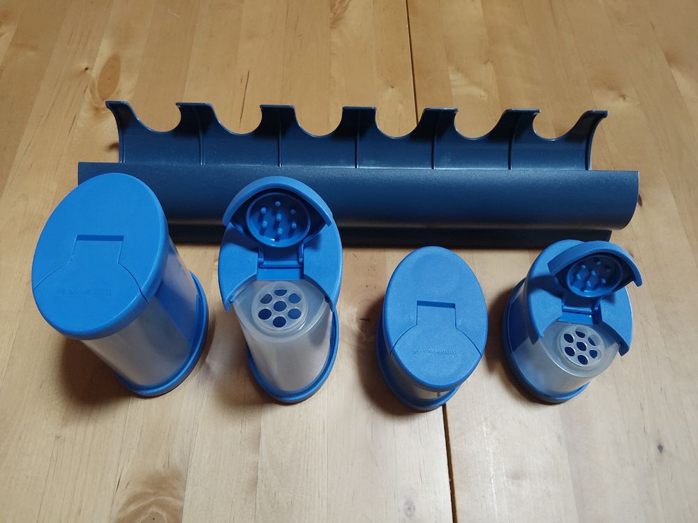 Tupperware Gewürze Regal Top Zustand (Gebraucht) in Bertschikon Gossau ...