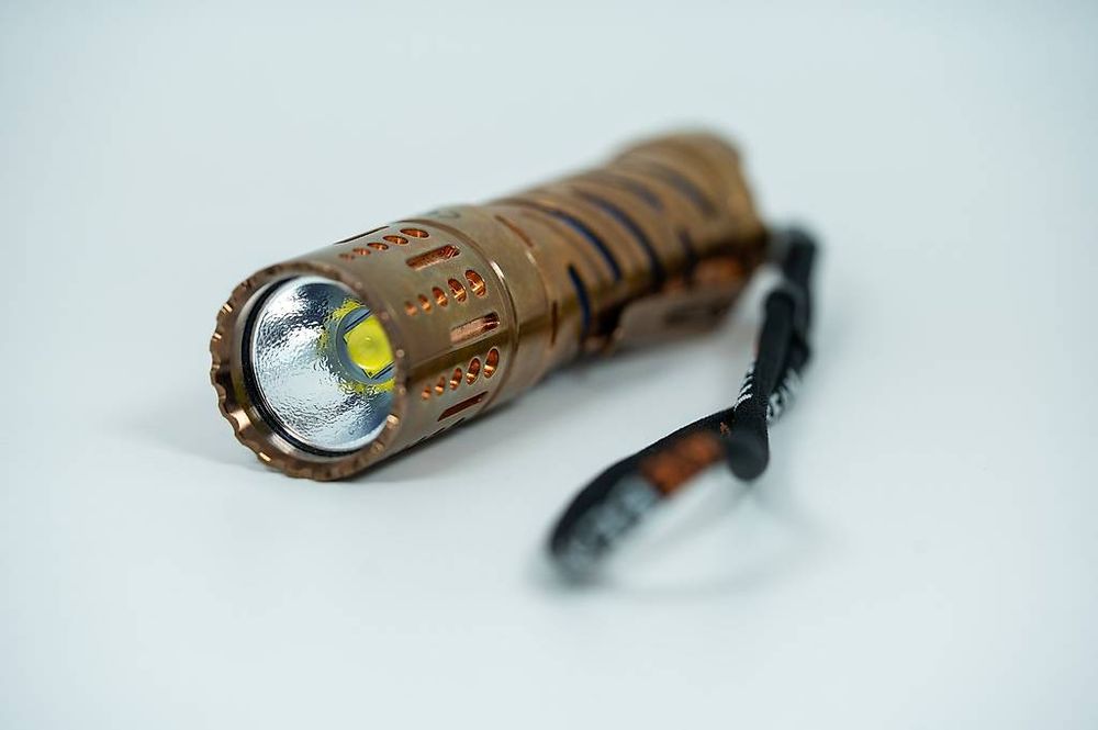 Taschenlampe: Acebeam E70 Copper inkl. Akku (Gebraucht) in Chur für CHF ...
