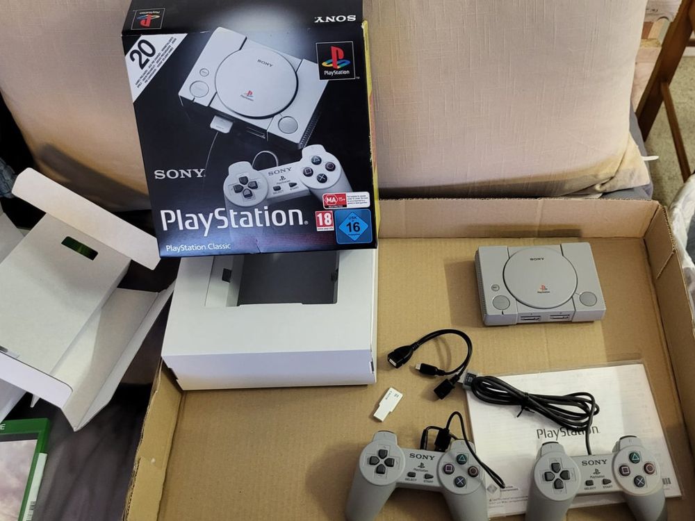 Sony Playstation Classic mit OVP und Project Eris (Gebraucht) in ...