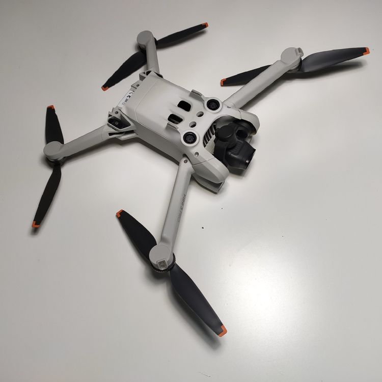 DJI MINI 3 PRO, nur Drohne (Gimbal surrt!) (Gebraucht) in Zürich für CHF 289 – mit Lieferung auf ...