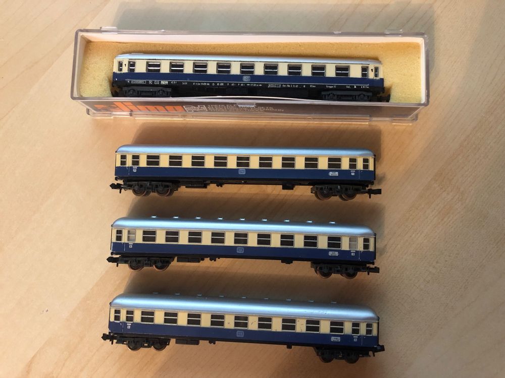 4x Spur N Schnellzugwagen 1.Klasse blau, 4-achsig DB (Gebraucht) in Rümligen für CHF 20 – mit ...