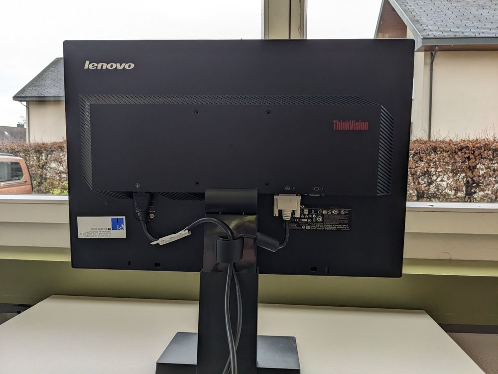 Lenovo ThinkVision L2250p (Gebraucht) in Stäfa für CHF 11 – nur ...