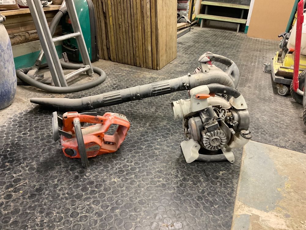 Husqvarna Akku Kettensäge, Stihl und Robin Laubbläser Defekt (Gebraucht ...