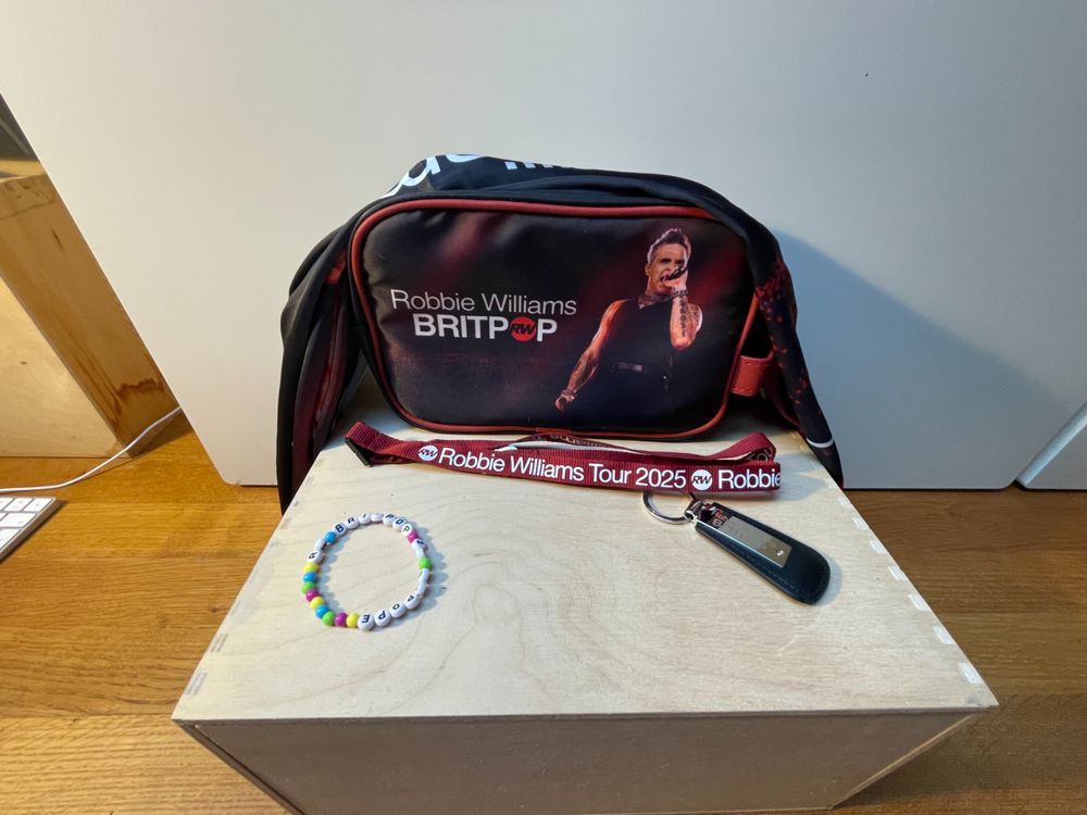 Robbie Williams Fan-Set | Tour 2025 BRITPOP (Neu (gemäss Beschreibung ...