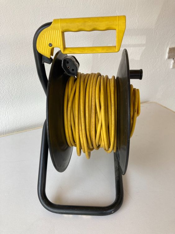Kabelrolle (Gebraucht) in Recherswil für CHF 15 – mit Lieferung auf ...