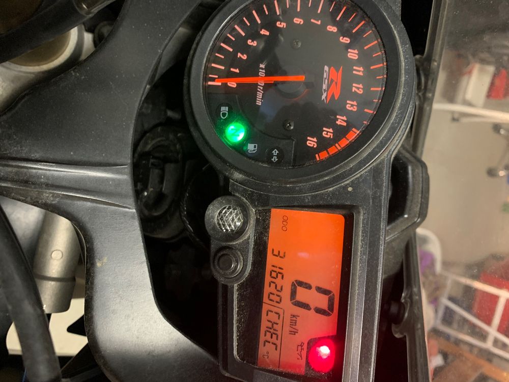 Suzuki GSX-R 750 K4/K5 (Gebraucht) in St. Niklaus VS für CHF 2490 – nur Abholung auf Ricardo kaufen