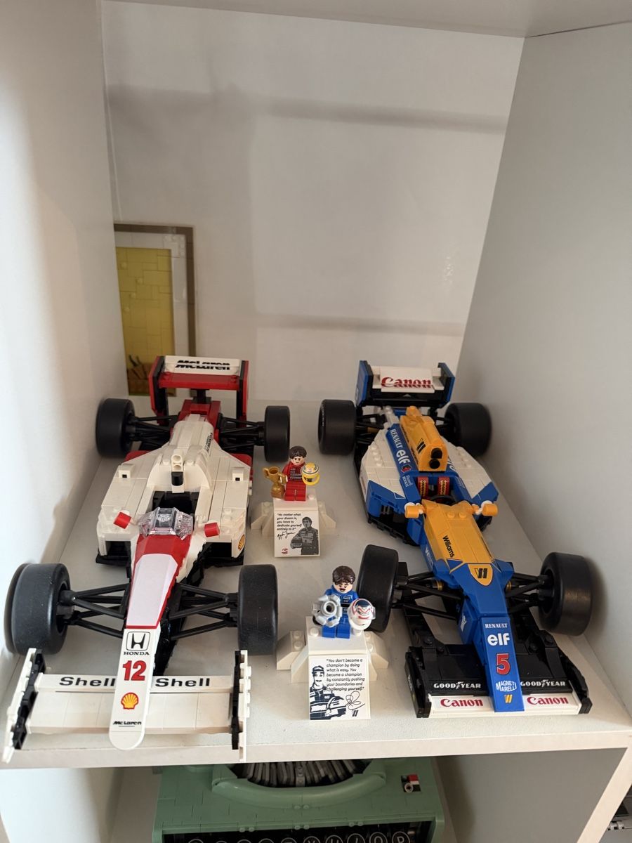 LEGO SET F1 ICONS (Neu (gemäss Beschreibung)) in Gordola für CHF 160 ...
