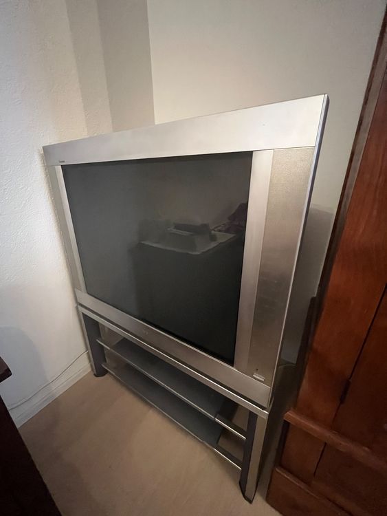 Sony Triton 32 inch Television with Tru surround sound | Kaufen auf Ricardo