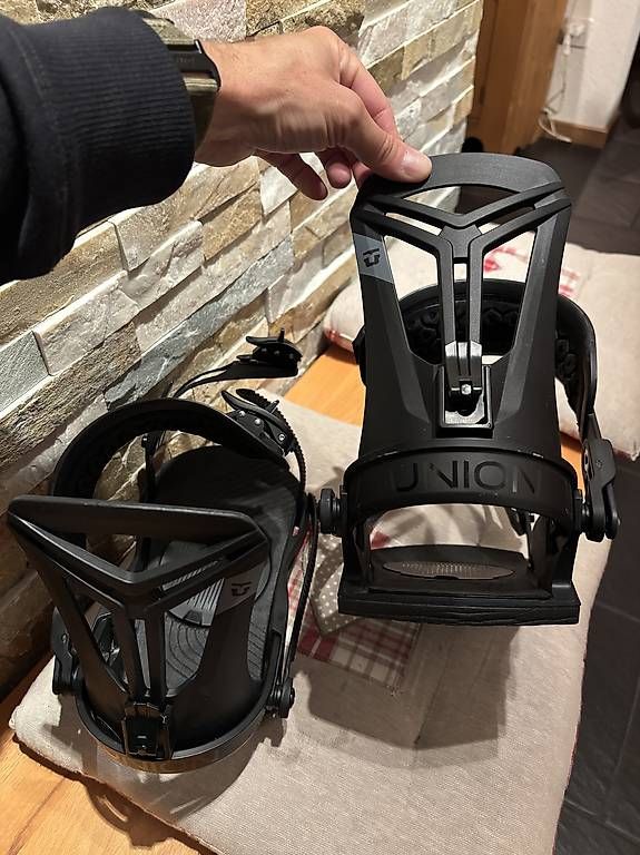 Fixation snowboard UNION Flite black 2025 neuves (D'occasion) à Veyrier ...