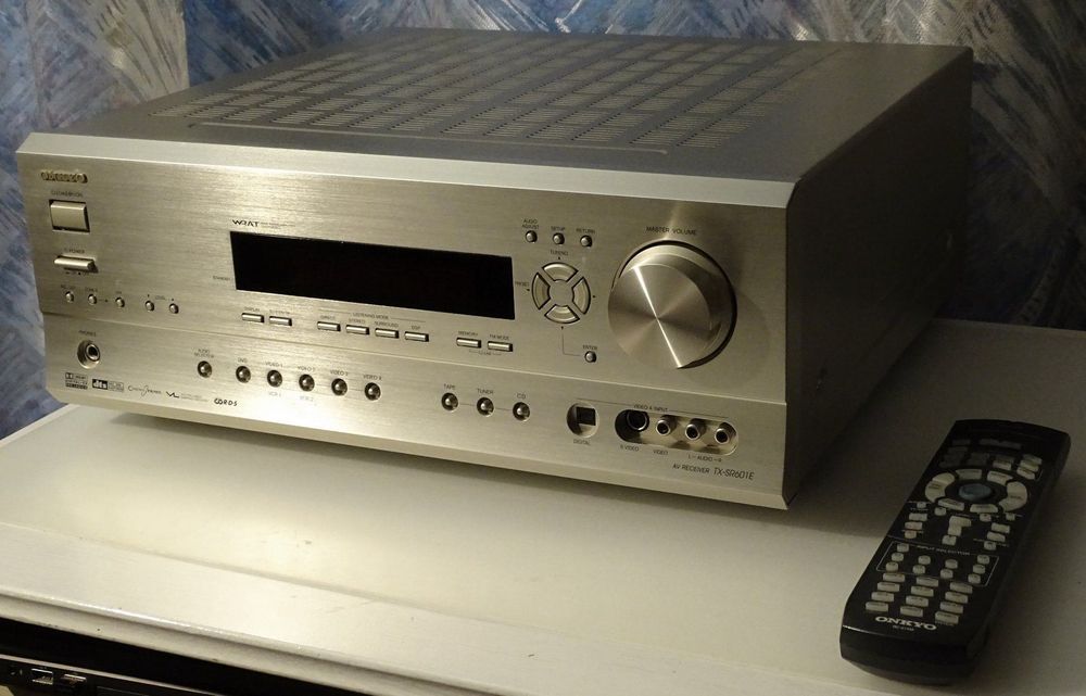 ONKYO TX-SR601E AV Receiver (Defekt) in Münsingen für CHF 27 – nur Abholung auf Ricardo kaufen