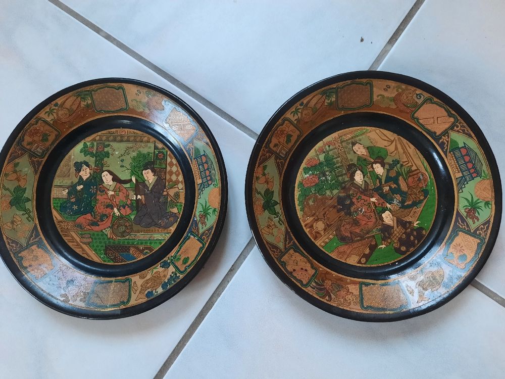 JAPON, 2 PLATS en CARTON BOUILLI, PAPIER MÂCHÉ. Anciens (Gebraucht) in ...