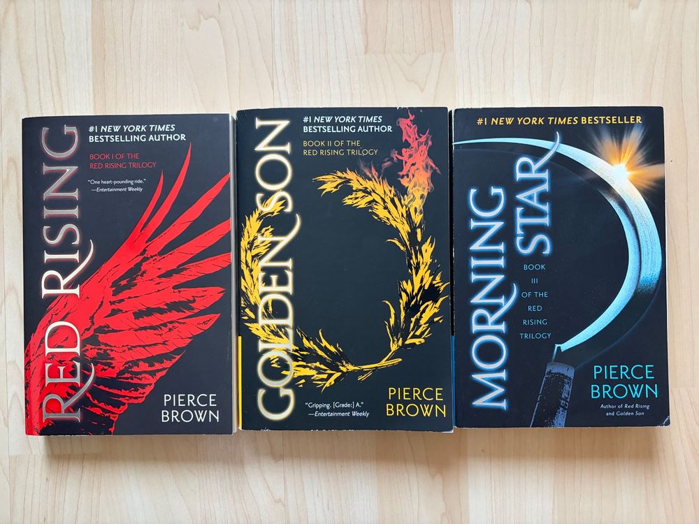 Red Rising trilogy - Pierce Brown (English) (Gebraucht) in Herisau für ...