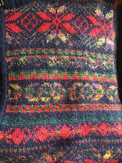 Jaquette Geiger T 50 ( M) 90% laine vierge (Gebraucht) in Colombier VD für CHF 25 – nur Abholung ...