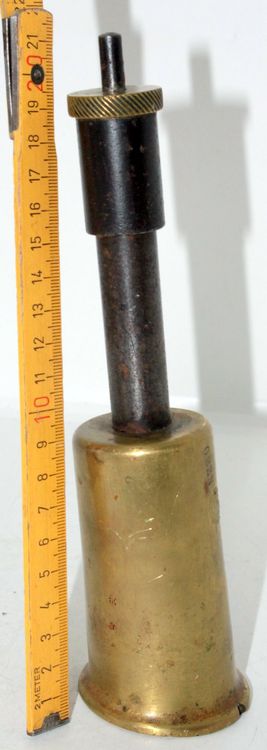 alter Gegenstand ??? Eisen und Messing (Gebraucht) in Allschwil für CHF 24 – mit Lieferung auf ...