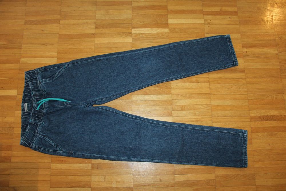 schöne Jeans der Marke JAKO-O in der Grösse 146 (Gebraucht) in Zürich ...