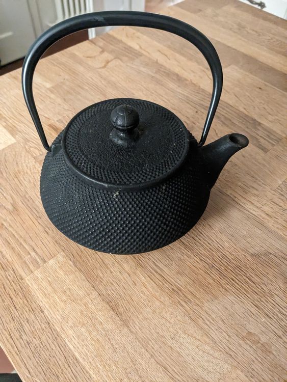 IWACHU japanische Gusseisen-Teekanne ARARE (0,65L) | Kaufen auf Ricardo