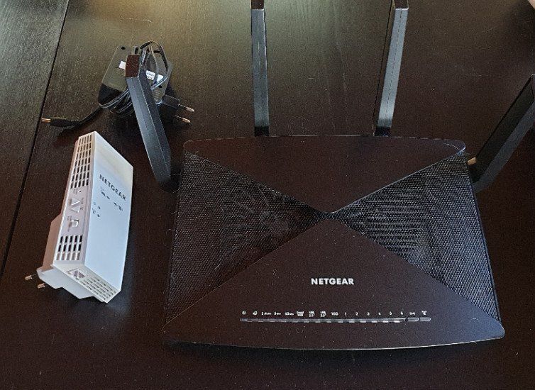 Netgear R9000 Nighthawk X10 + EX7300 (Gebraucht) in Winikon für CHF 222 ...