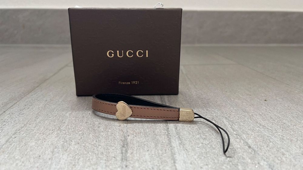 Original Gucci Cell Phone Strap | Kaufen auf Ricardo
