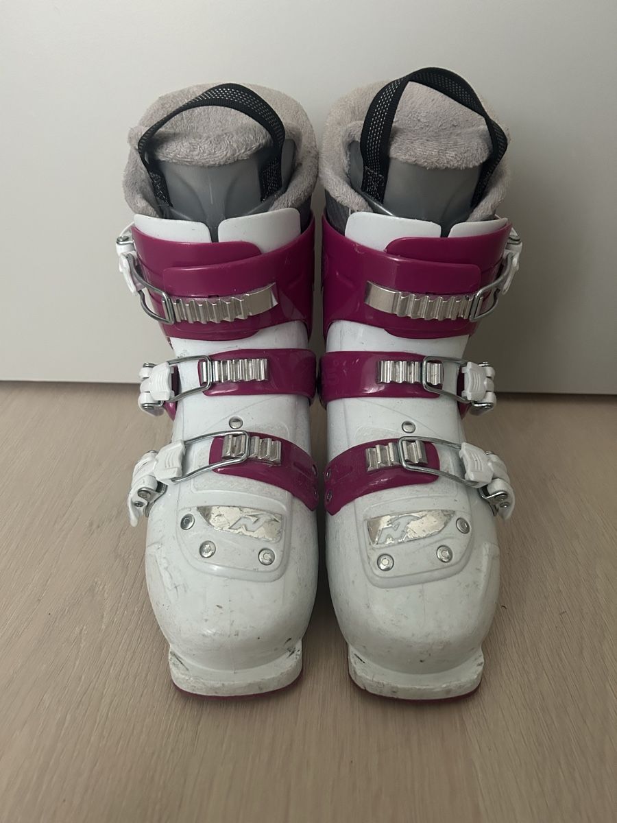Kinder Skischuhe Nordica 220-235/275mm (Grösse 35) (Gebraucht) in ...